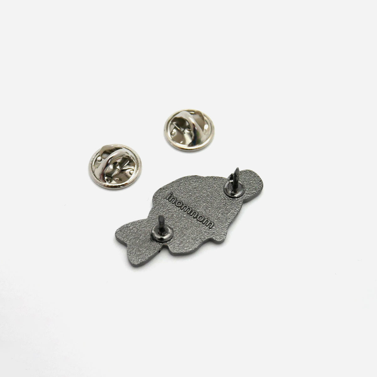 inomnom - Shoyu Fish Bottle Enamel Pin